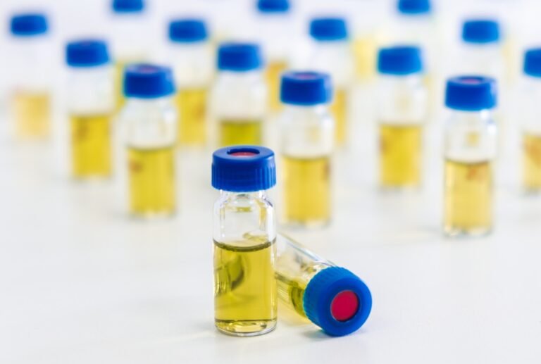 Confused About HPLC Vials? Silanized vs. Deactivated Explained Simply